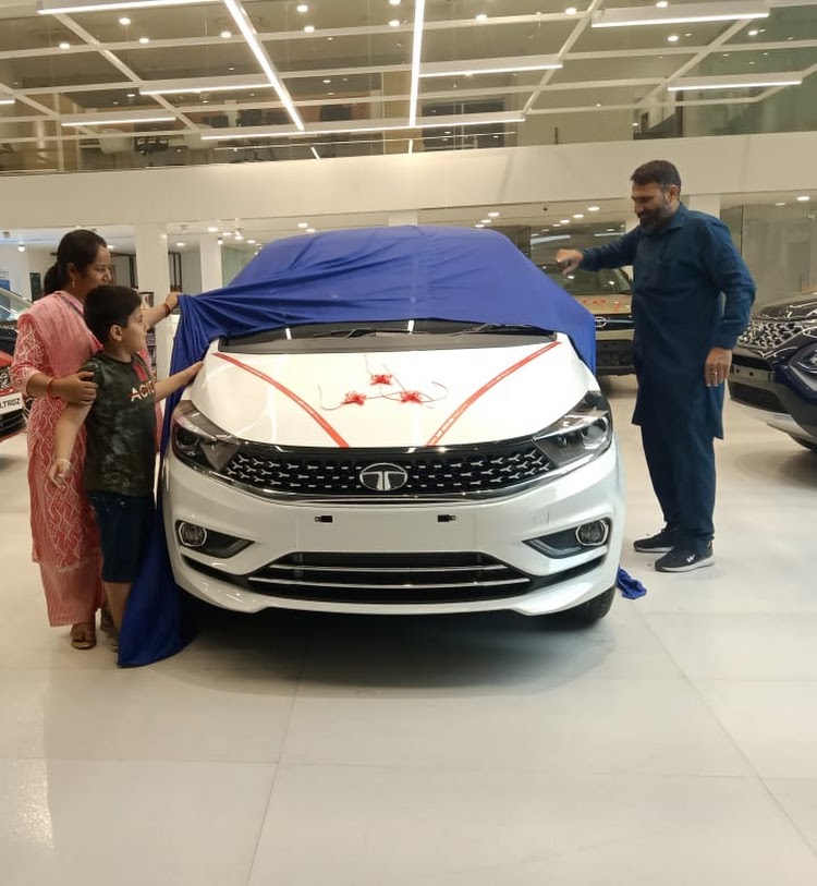 Gallery - Tata Motors Cars Showroom in Rudrapur